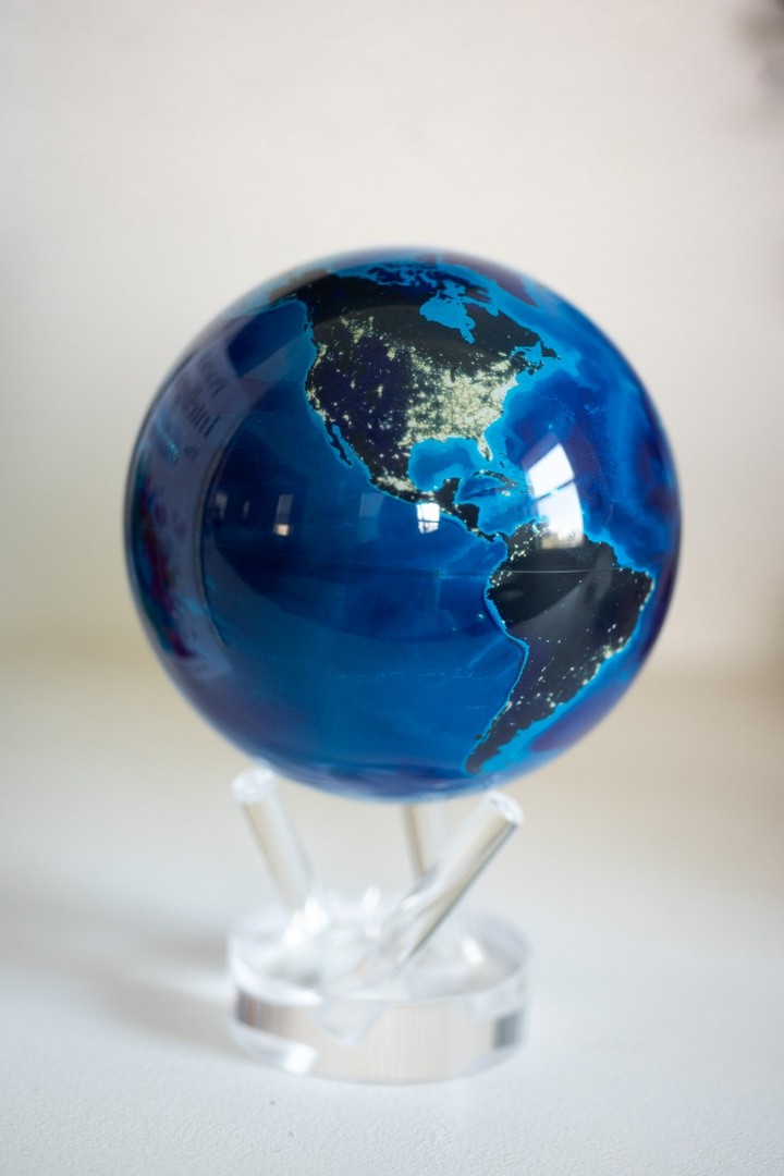 MOVA Globe Earth by Night – Perfect Decoratiestuk voor Ruimteliefhebbers